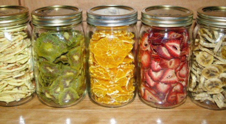 Apprenez à préparer des délicieux fruits séchés à la maison pour faire ...